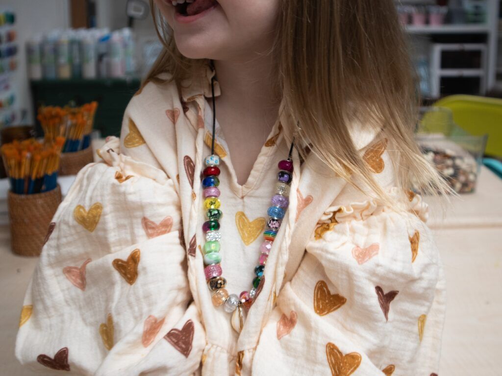 Kiawah Island Golf Resort - Family Craft: Sharktooth & Shell Necklaces